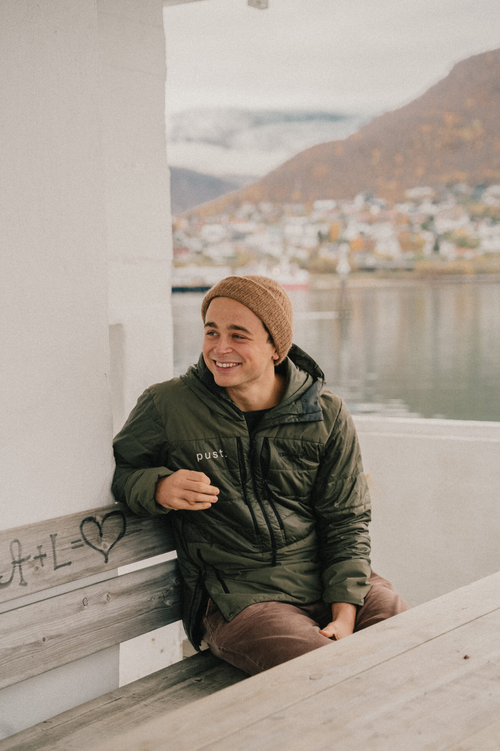 Benjamin Ahlers' Tromsø Adventure: A Two-Month Arctic Escape 〜 pust.io
