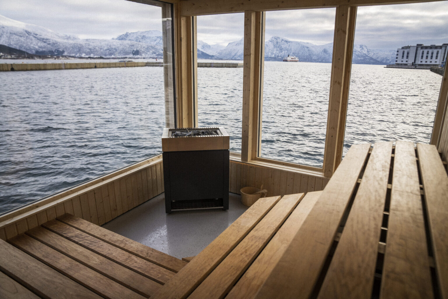 Sortland - Badstue ved havet – pust.io